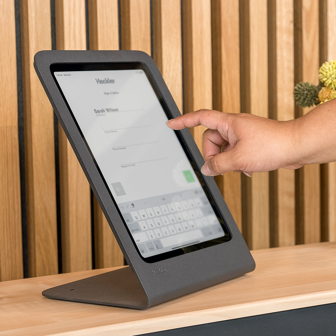 Portrait Stand for iPad 10th Generation | Heckler