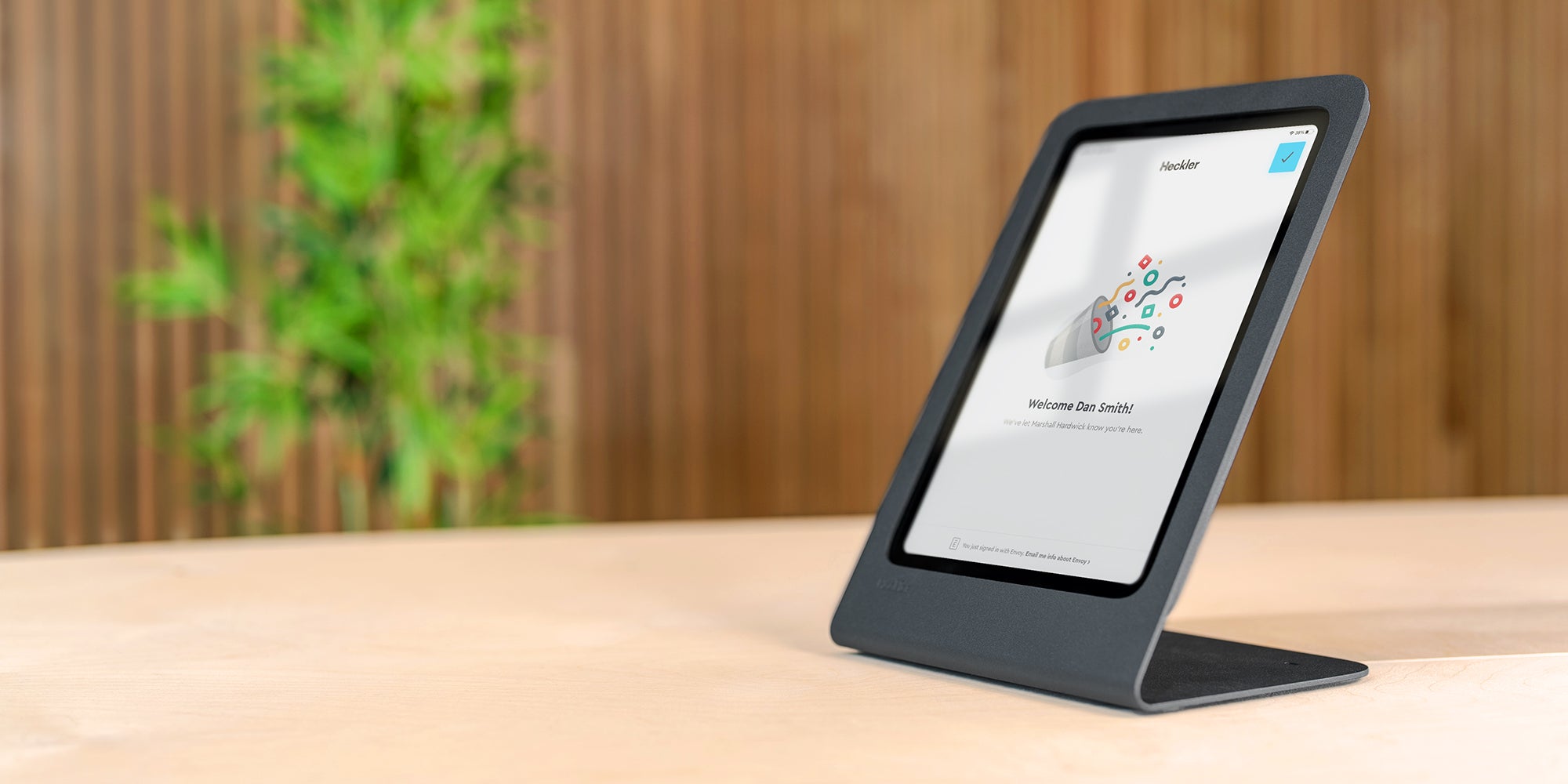 Portrait Stand for iPad 10th Generation | Heckler